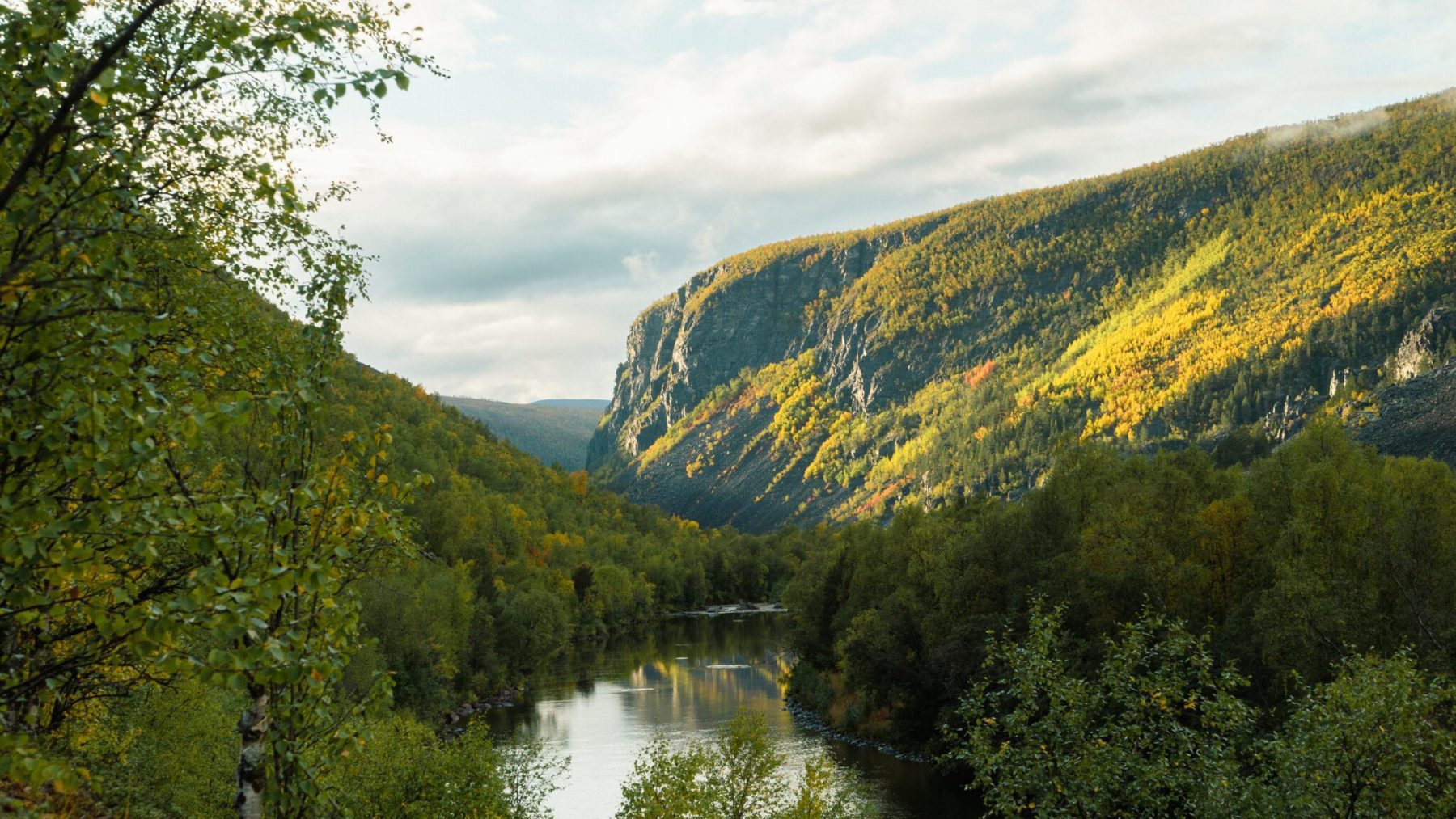 Behind the scenes - Human Nature de film - The Hike