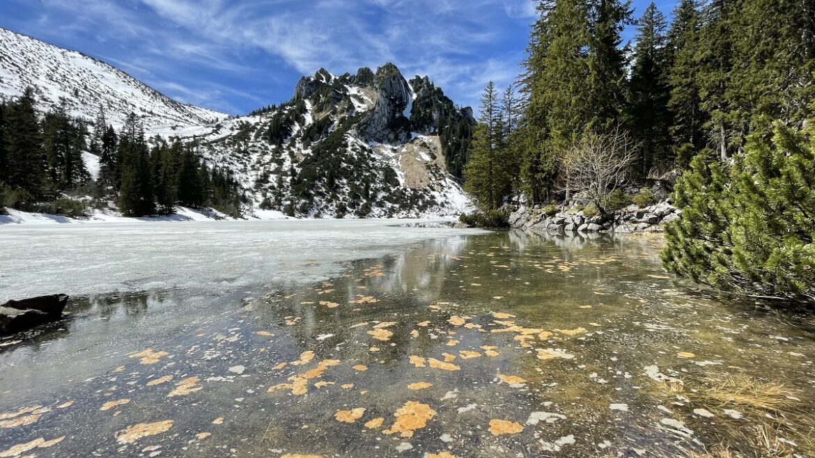 Op zoek naar de bevroren Soinsee in de lente - The Hike